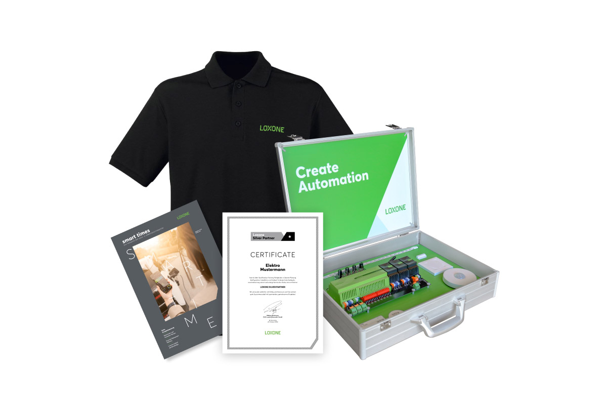 Welcome Package: Demo Case & Foundation Training | Loxone Shop